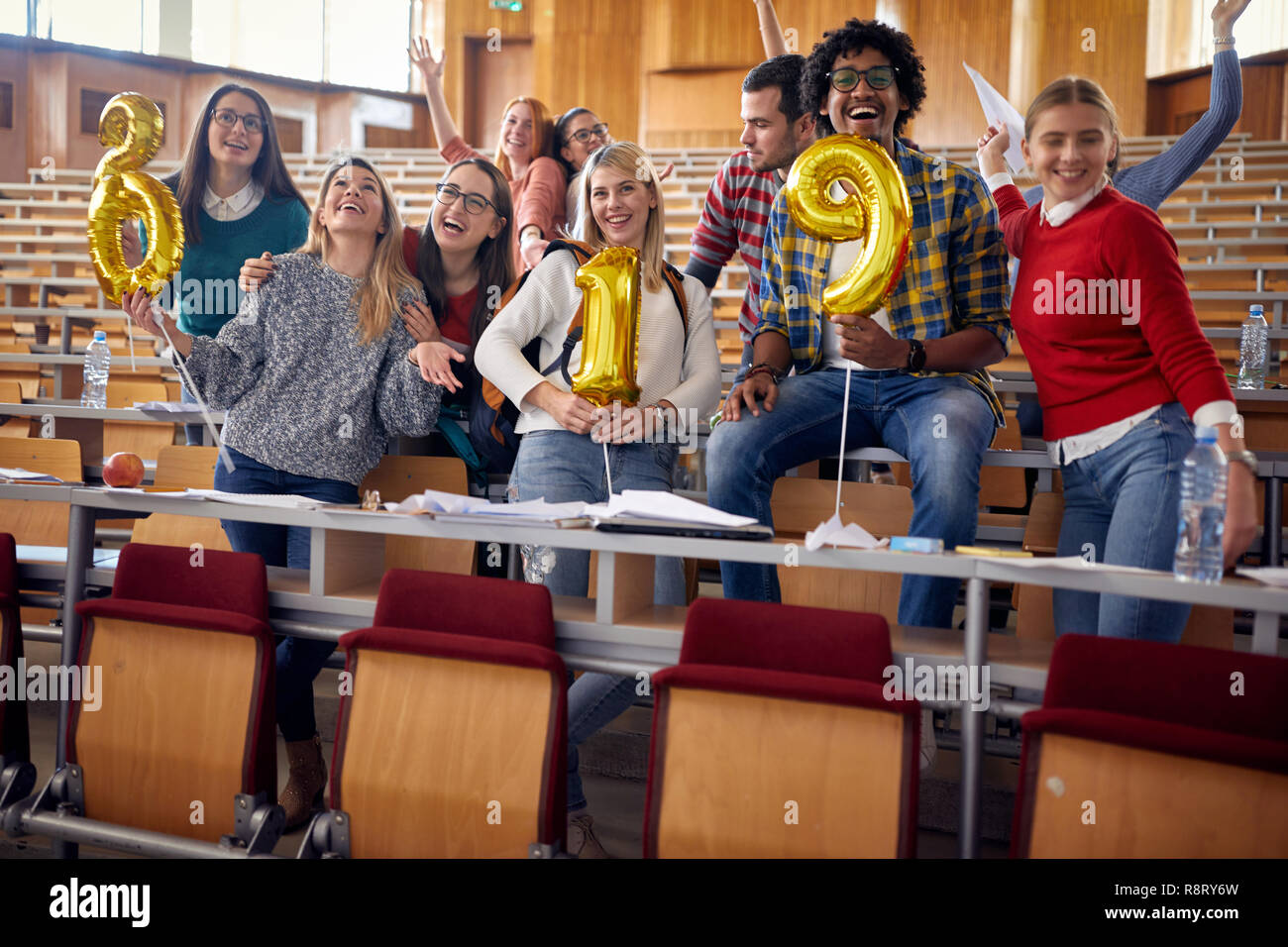 University students party hi-res stock photography and images - Alamy