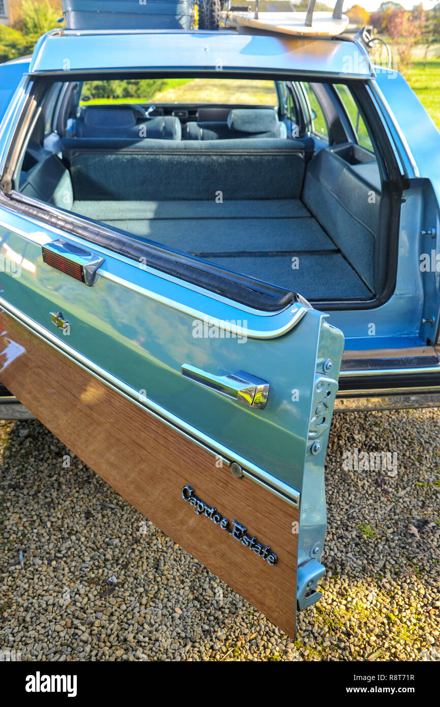 Station wagon automobile usa hi-res stock photography and images - Alamy