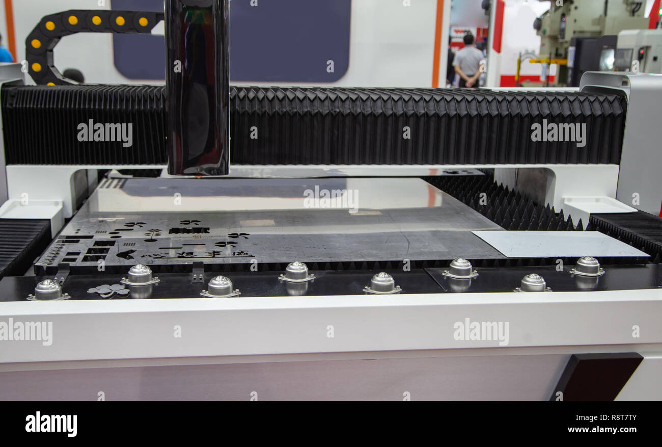 Metal sheet CNC Fiber Laser Cutting Machine Stock Photo - Alamy