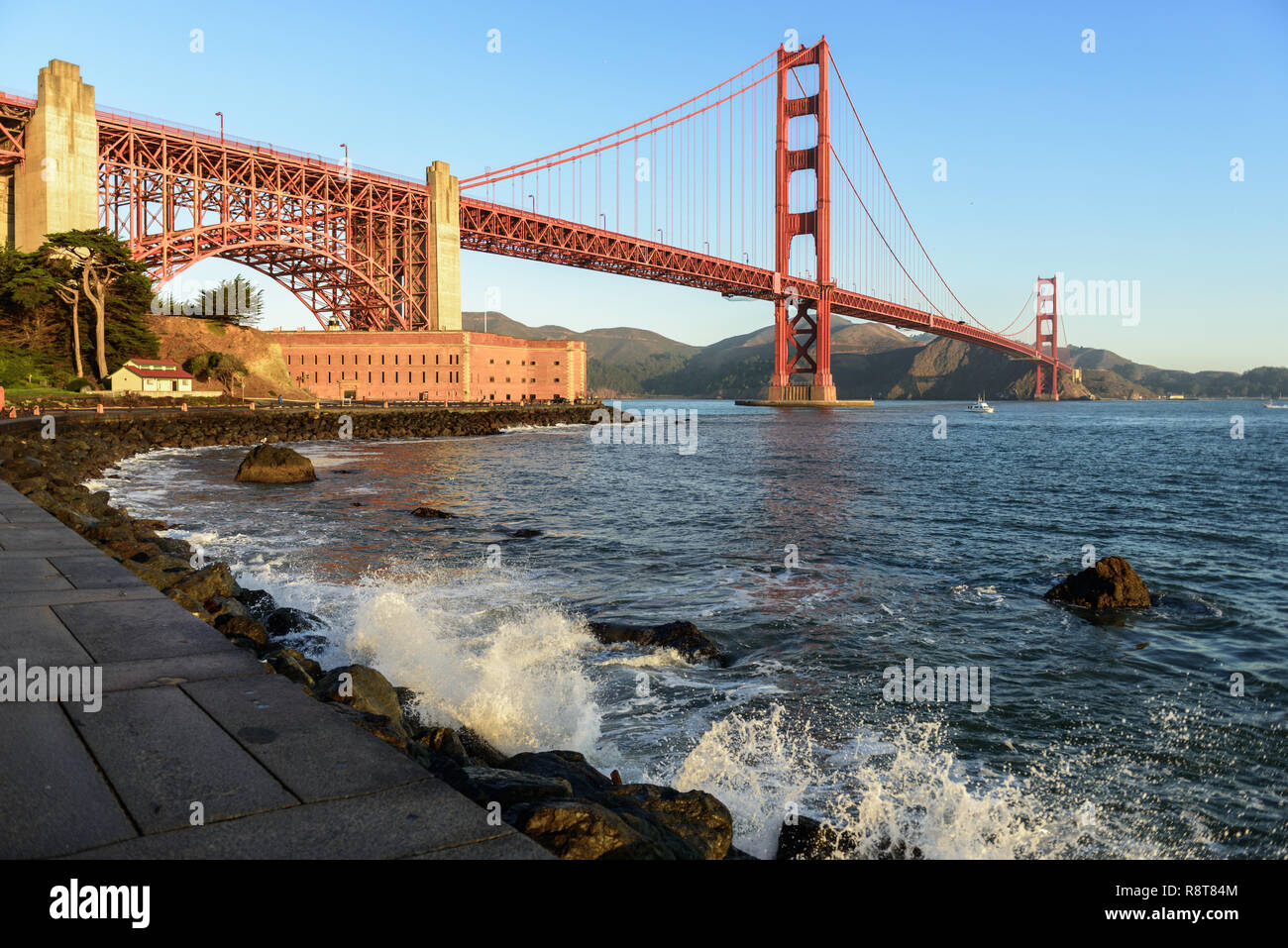 Golden gate bridge at sunrise hi-res stock photography and images - Alamy