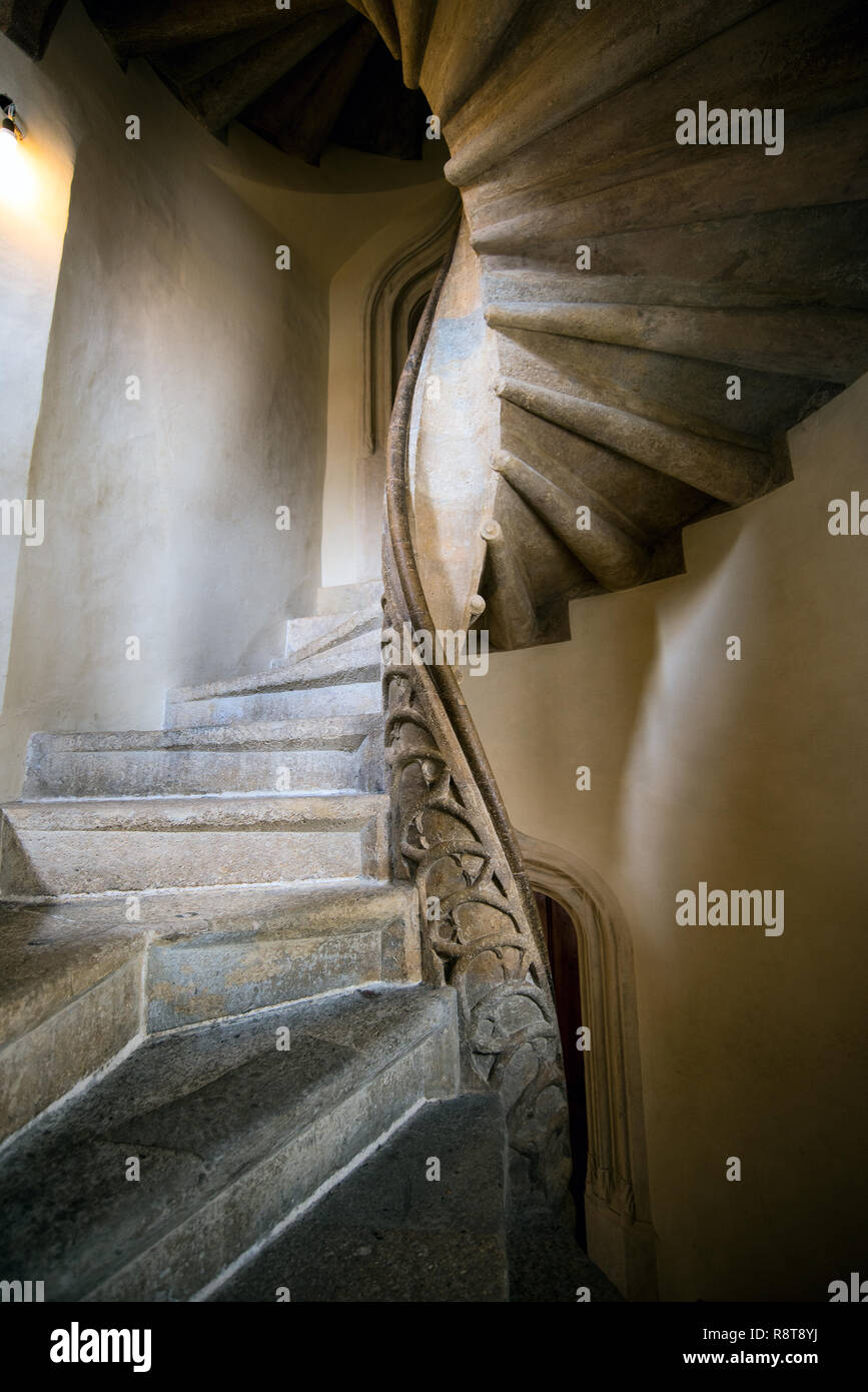 Stone spiral staircase hi-res stock photography and images - Alamy