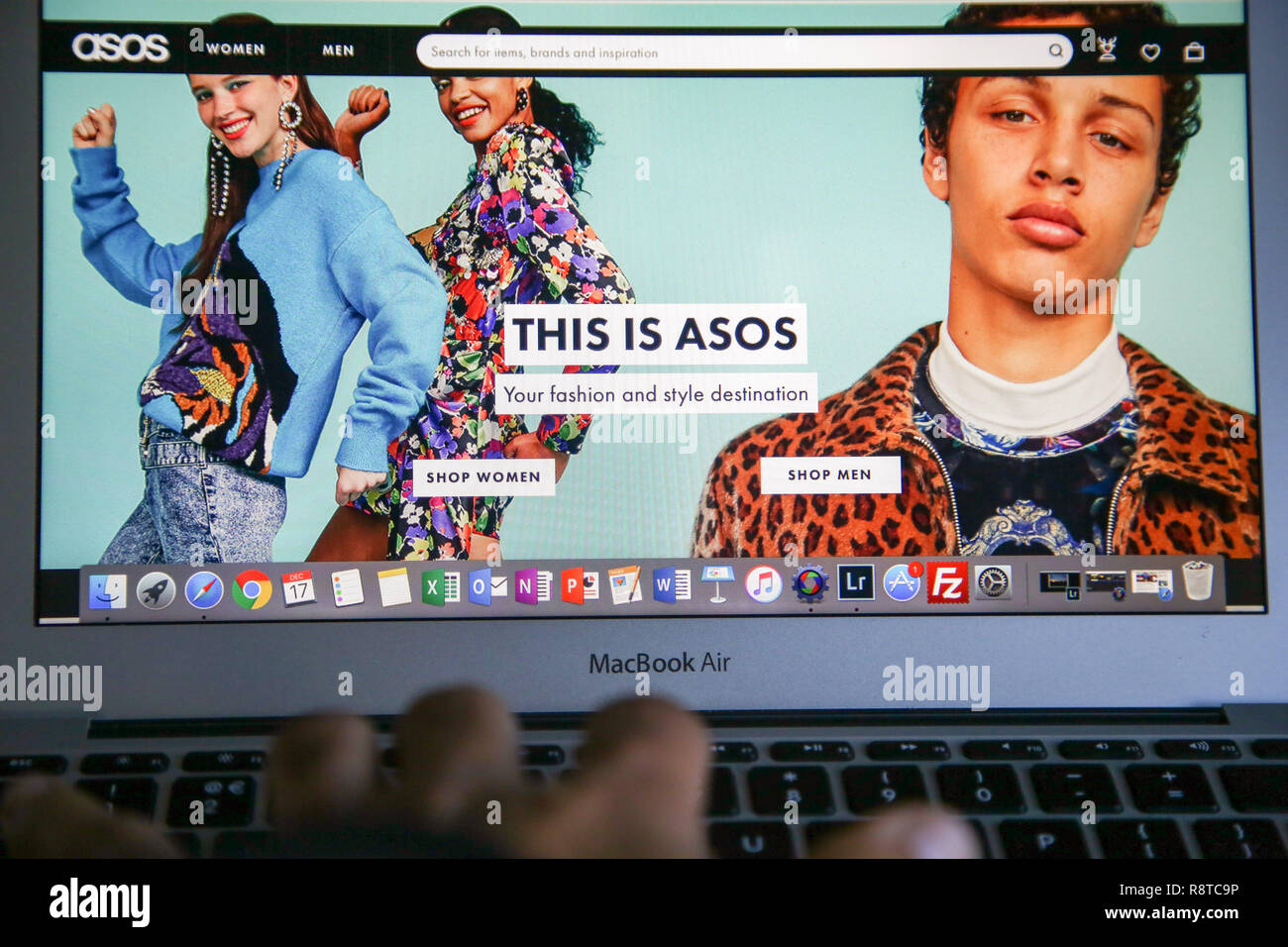 Logo asos hi-res stock photography and images - Alamy