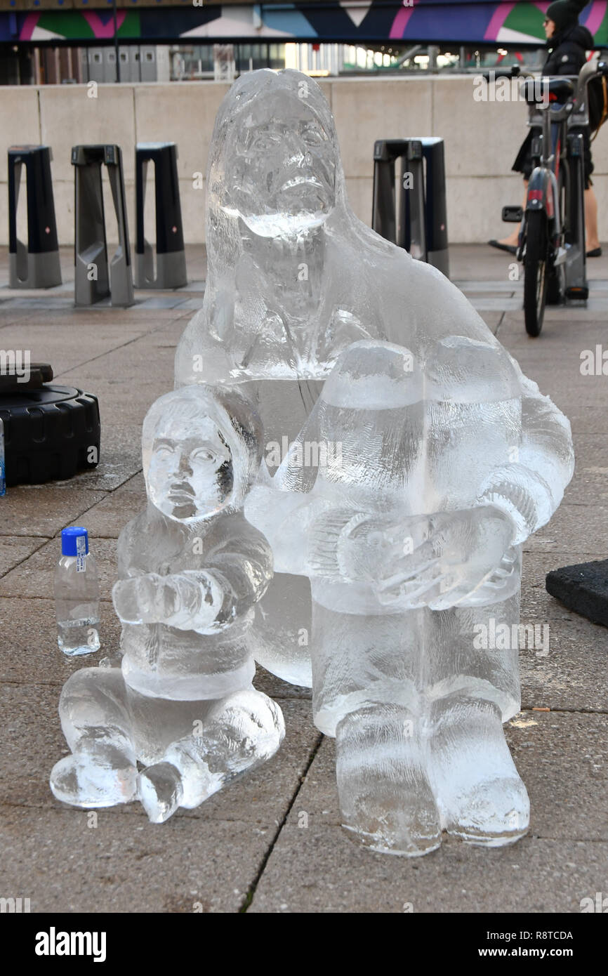London, UK. 17th Dec, 2018. Penny Appeal Team Orange unveiling 5 life ...