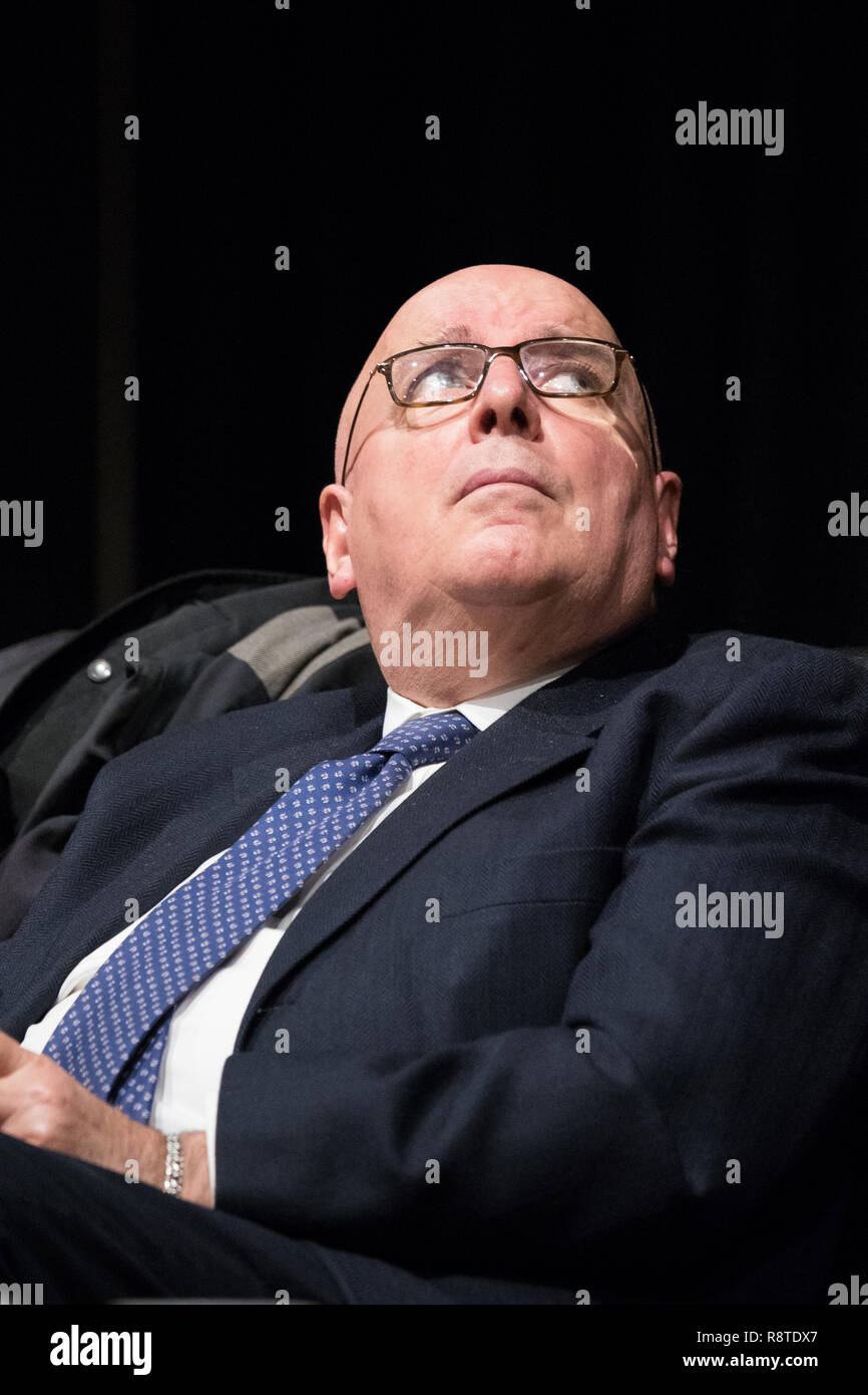 Mario oliverio hi-res stock photography and images - Alamy