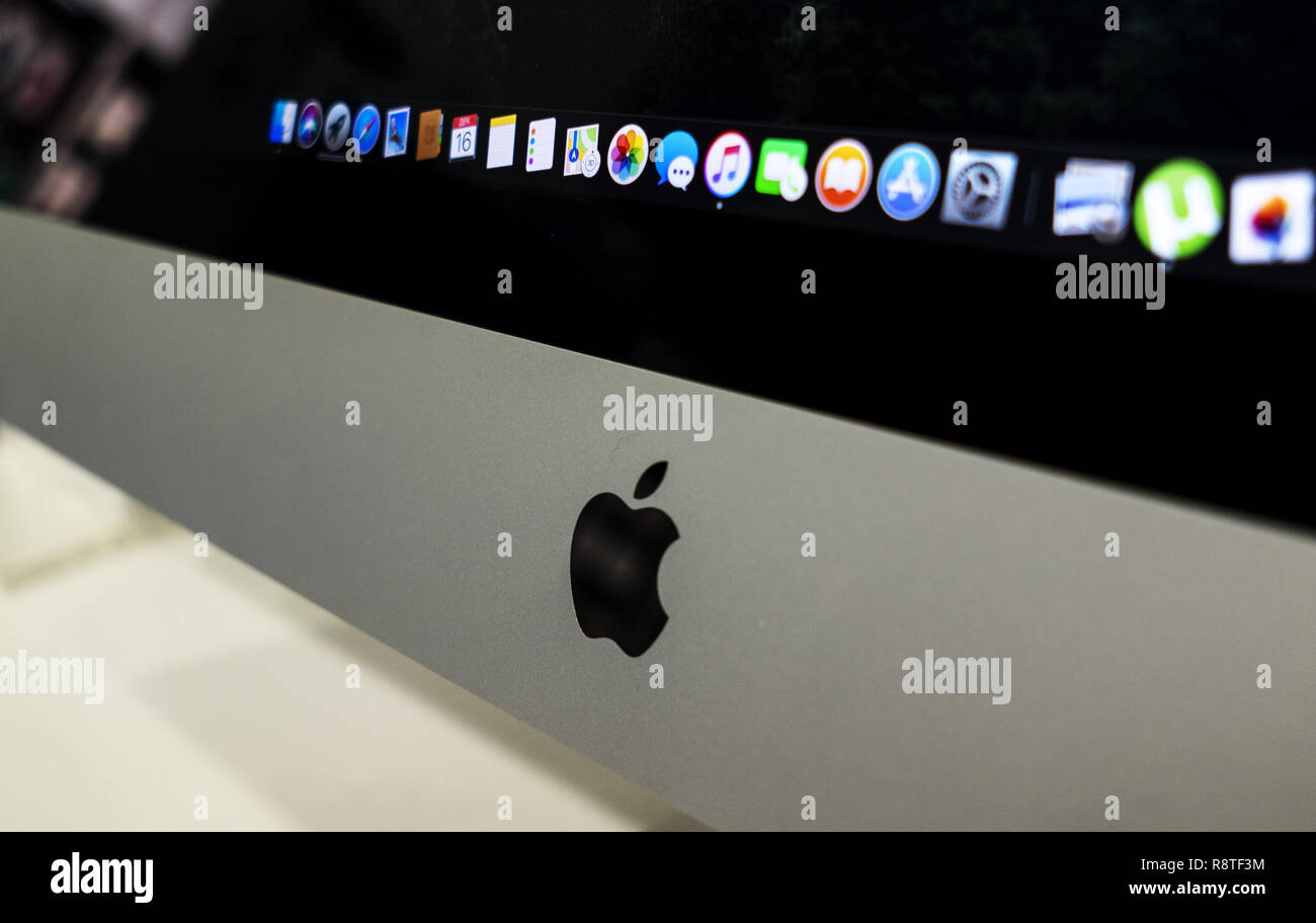 Apple computer logo hi-res stock photography and images - Alamy