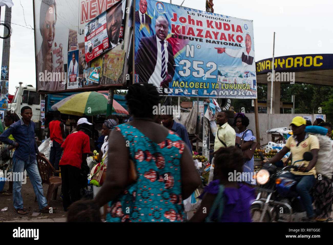 Kinshasa, DR Congo. 17th Dec, 2018. Election poster shows Presidential ...