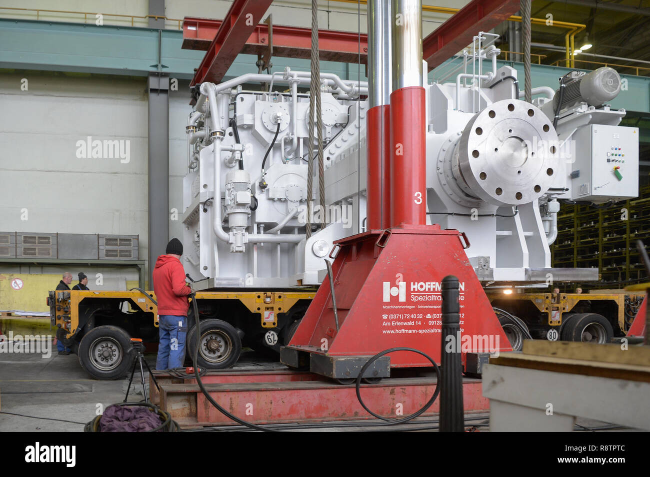 18 December 2018, Germany (German), Dessau: The largest gearbox ever ...