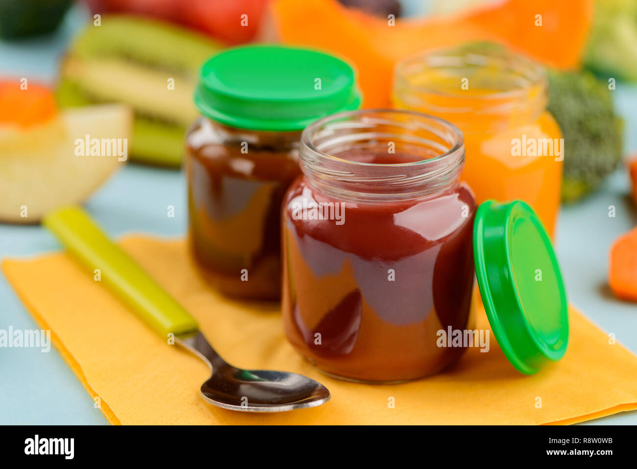 Baby mix up hi-res stock photography and images - Alamy