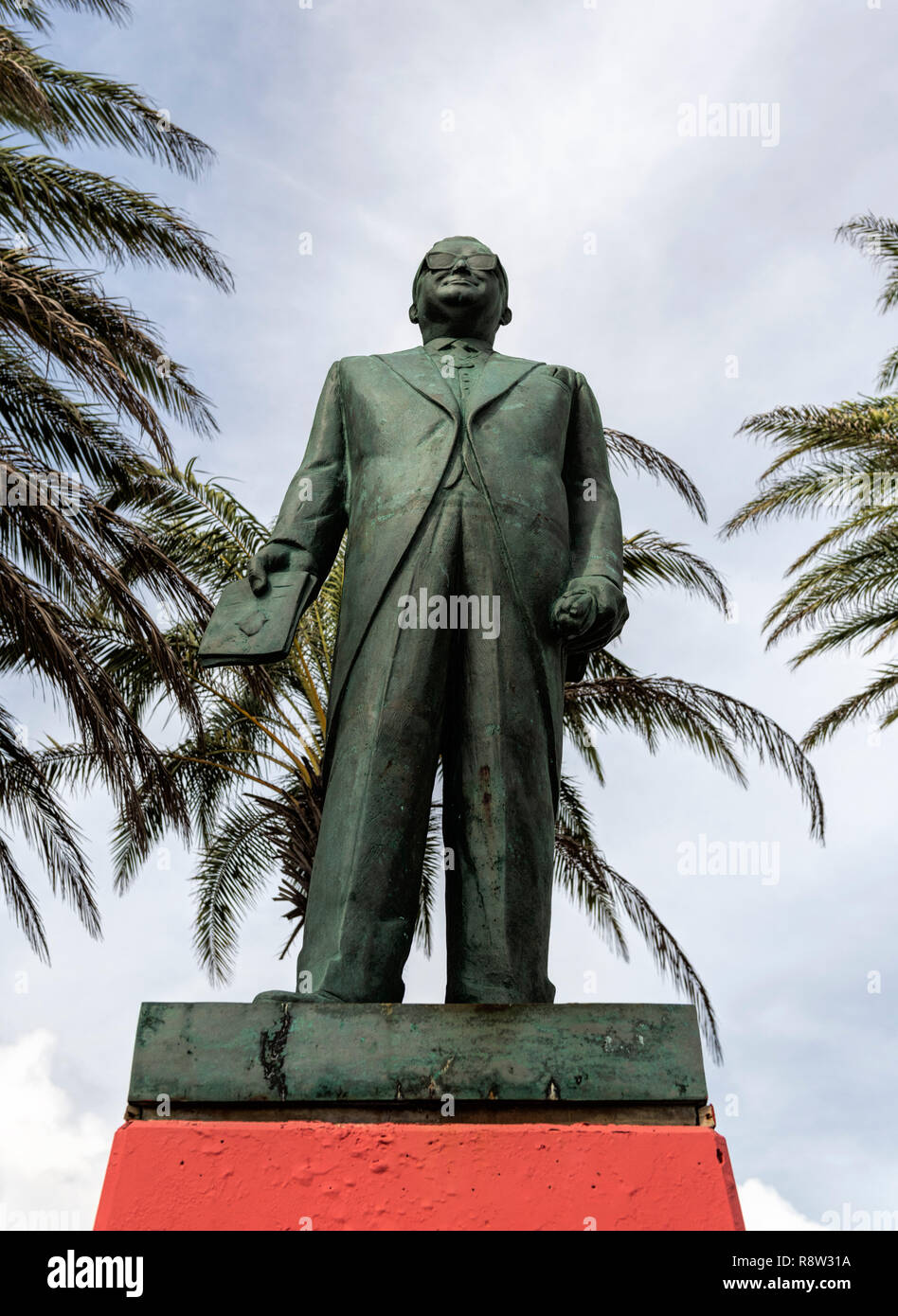 Statue Memorial to Dr. Efrain Jonckheer at Rif Fort Willemstad Curacao ...
