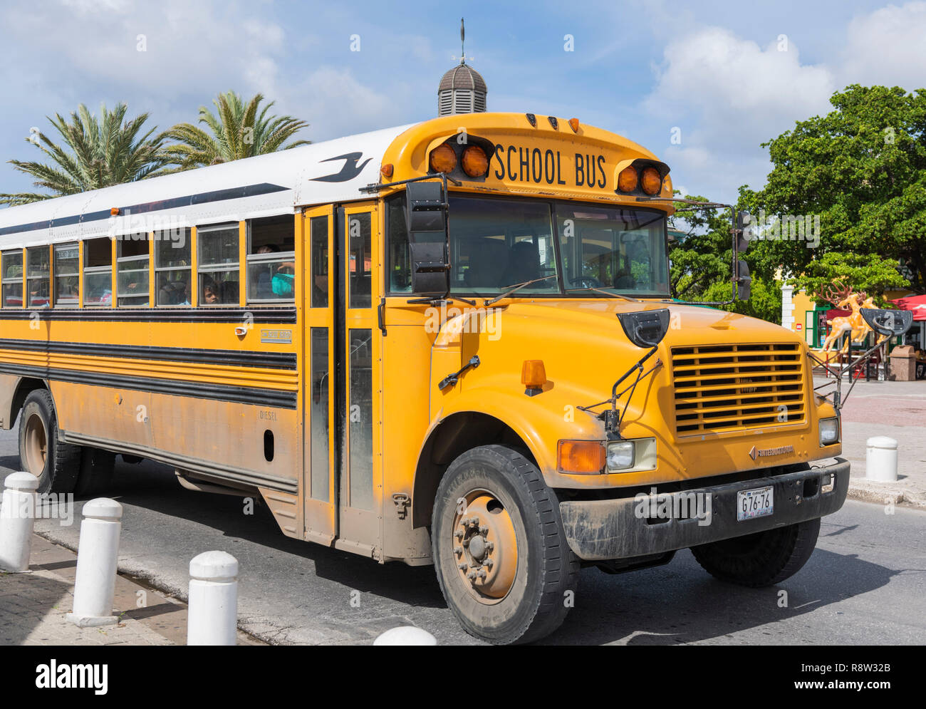 Yellow School Bus Willemstad Curacao Stock Photo - Alamy