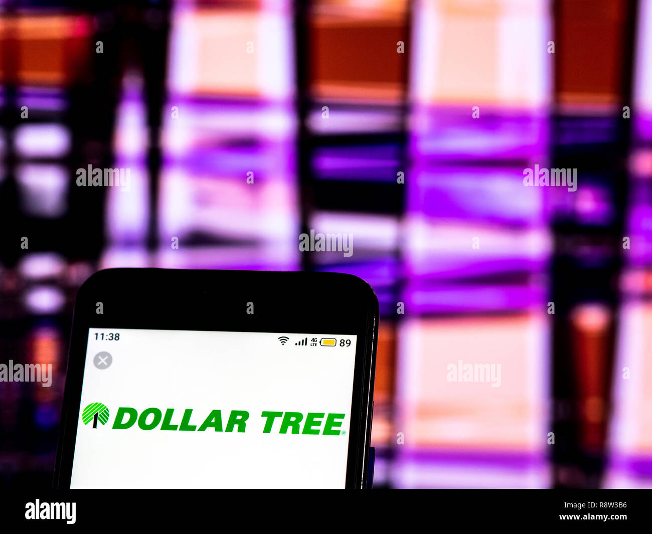 Dollar tree logo hi-res stock photography and images - Alamy