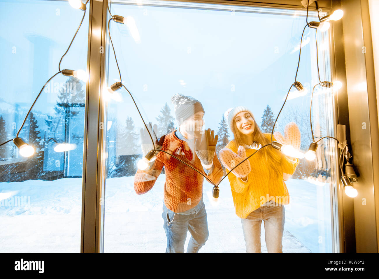 People looking through windows hi-res stock photography and images - Alamy