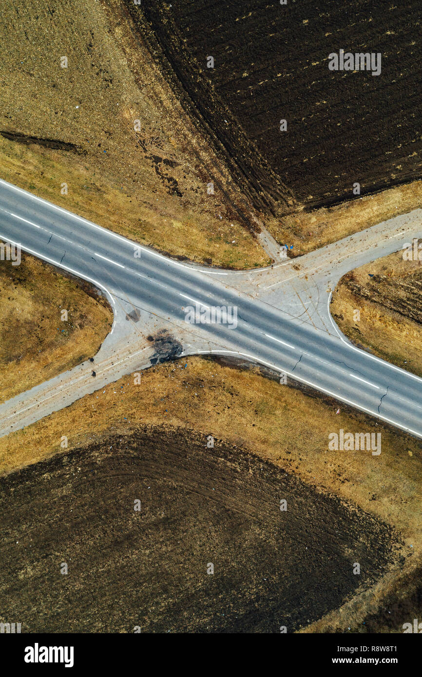 Empty landscape countryside hi-res stock photography and images - Alamy