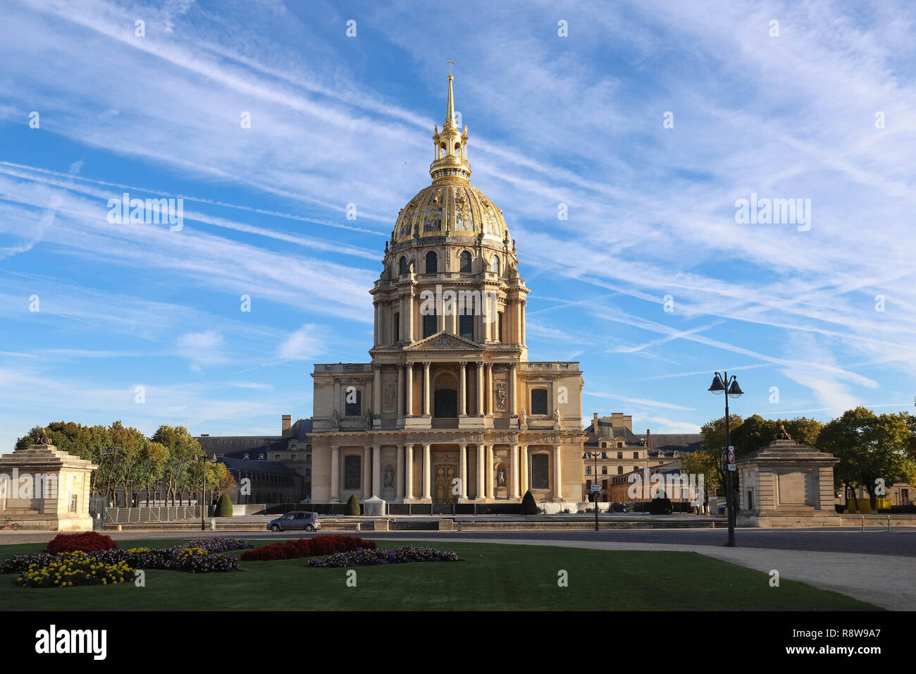 Chapel of Saint-Louis-des-Invalides 1679 in Les Invalides National ...