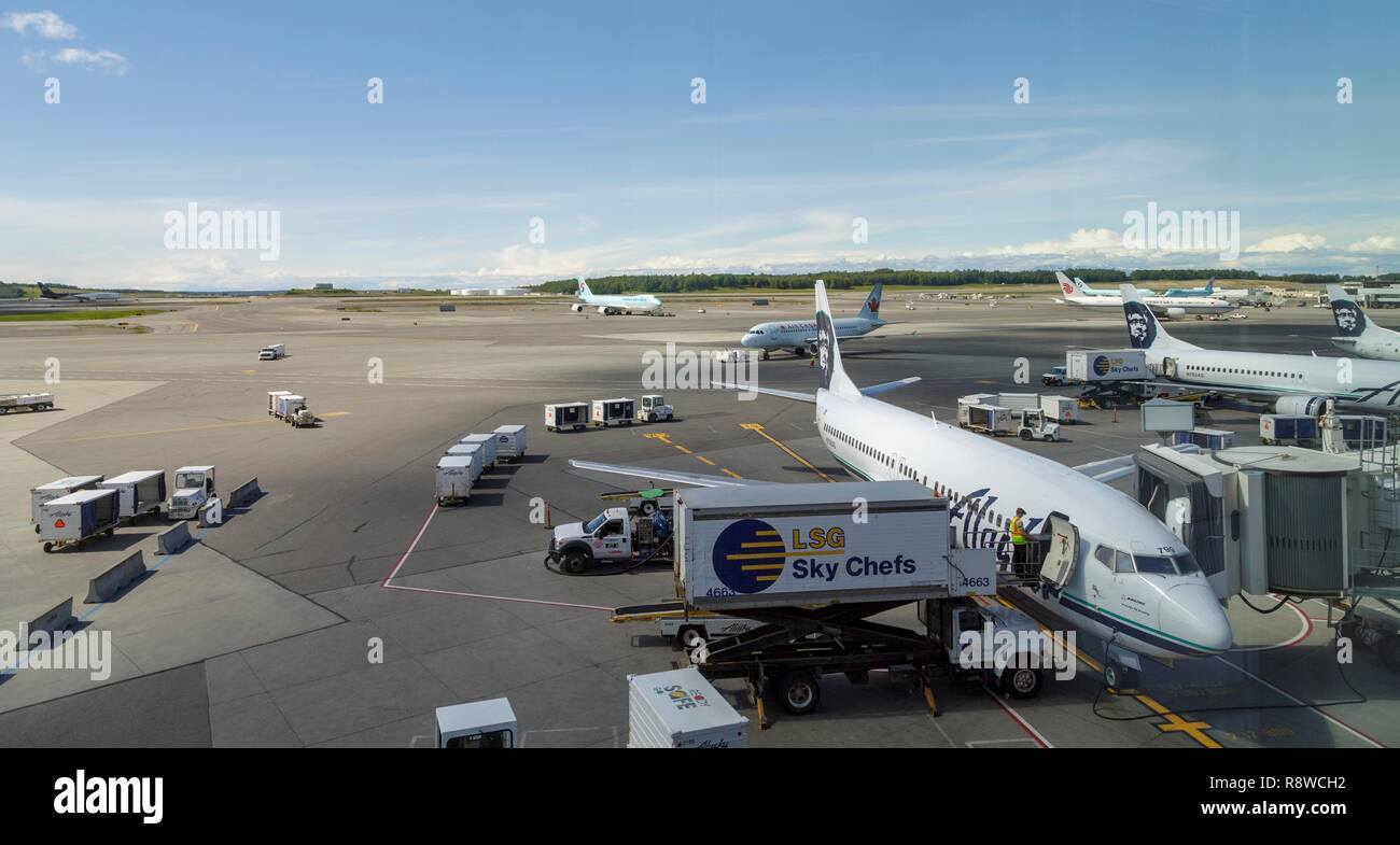 Airport Service Personnel Stock Photo - Alamy