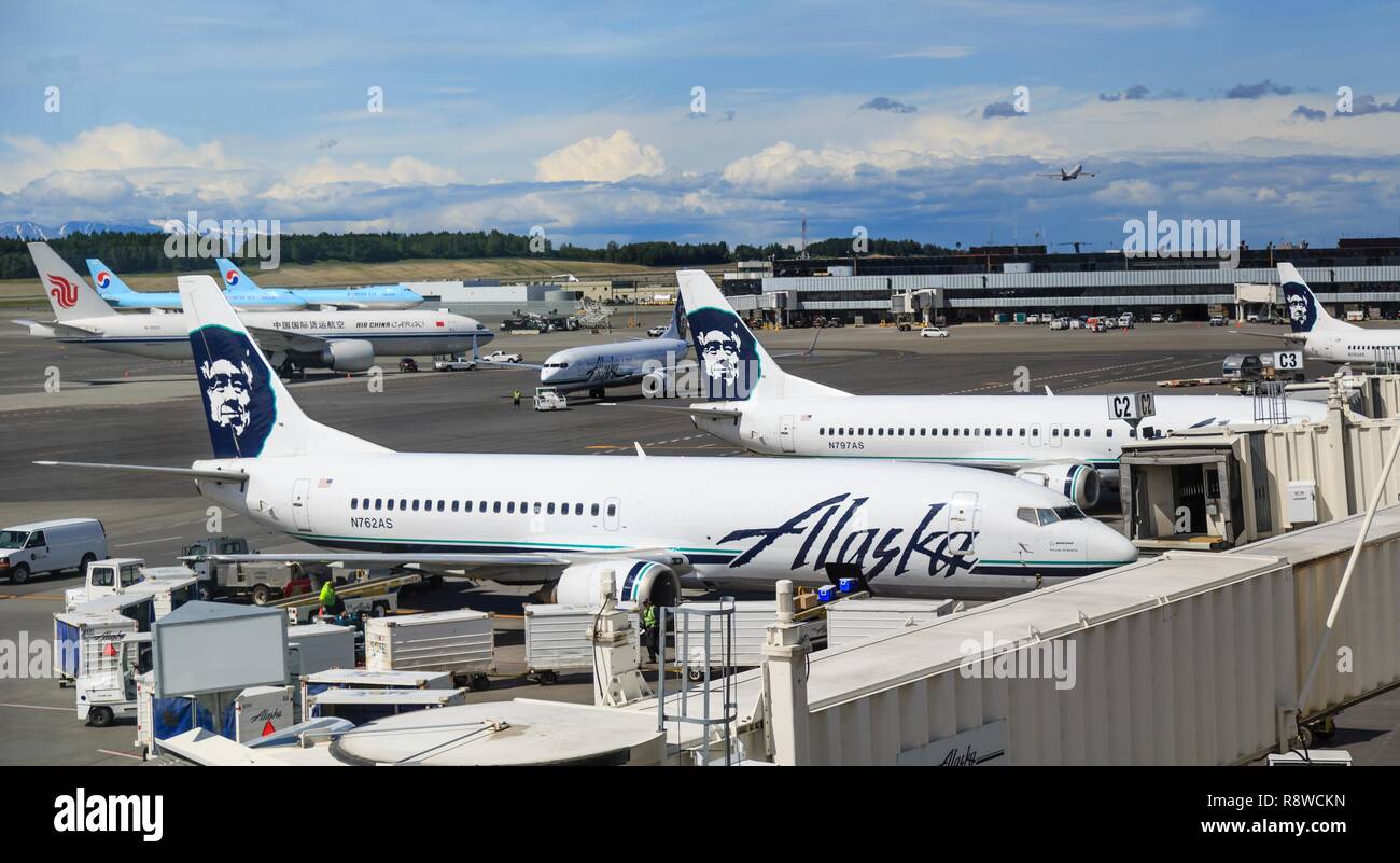 Airport Service Personnel Stock Photo - Alamy