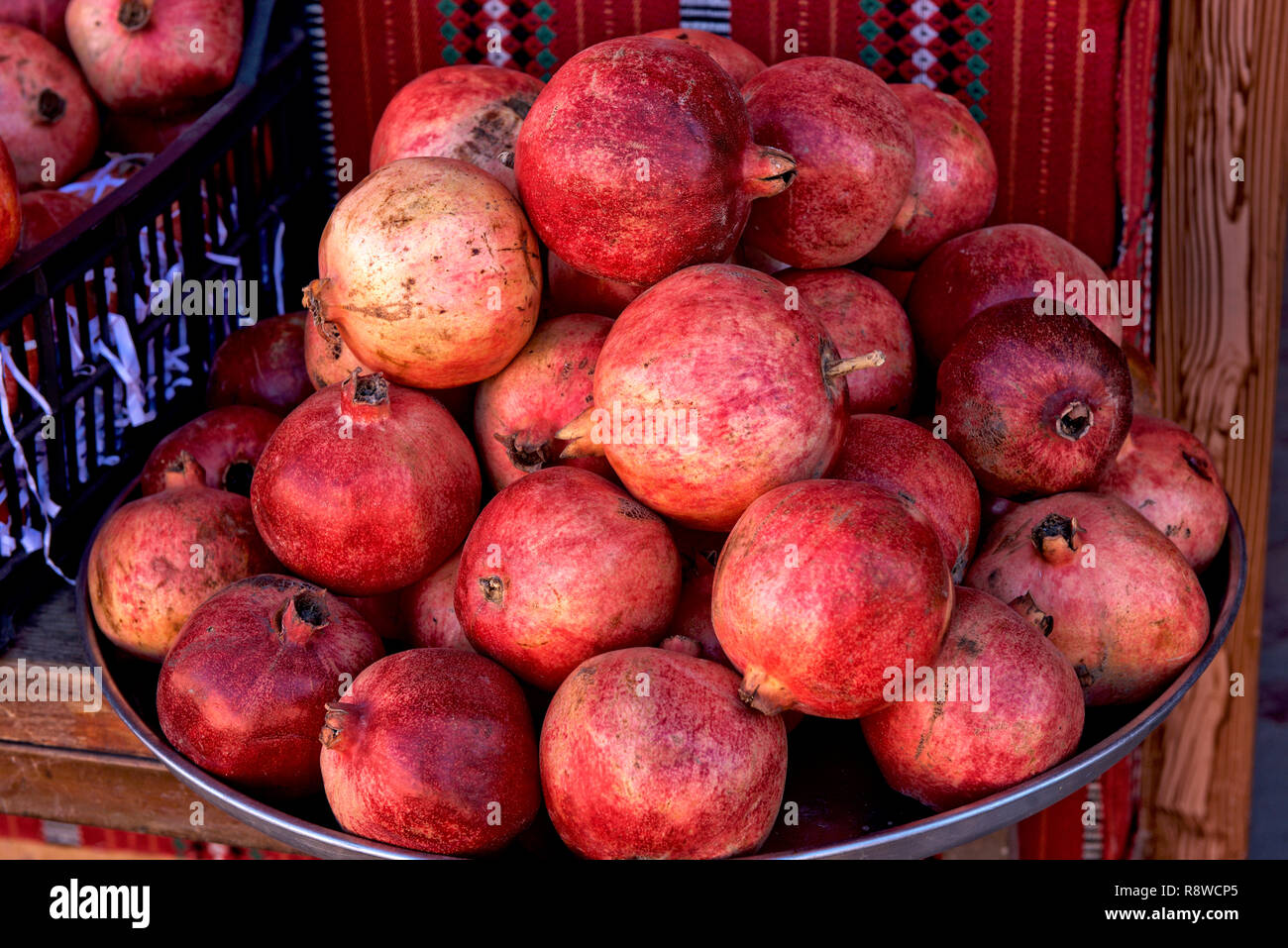 Pomegranate harvest iran hi-res stock photography and images - Alamy