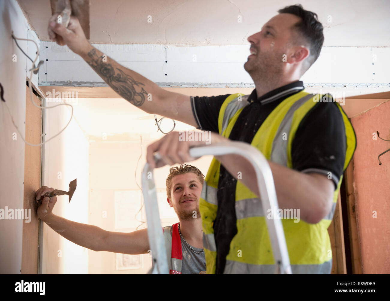 Plastering man hi-res stock photography and images - Alamy