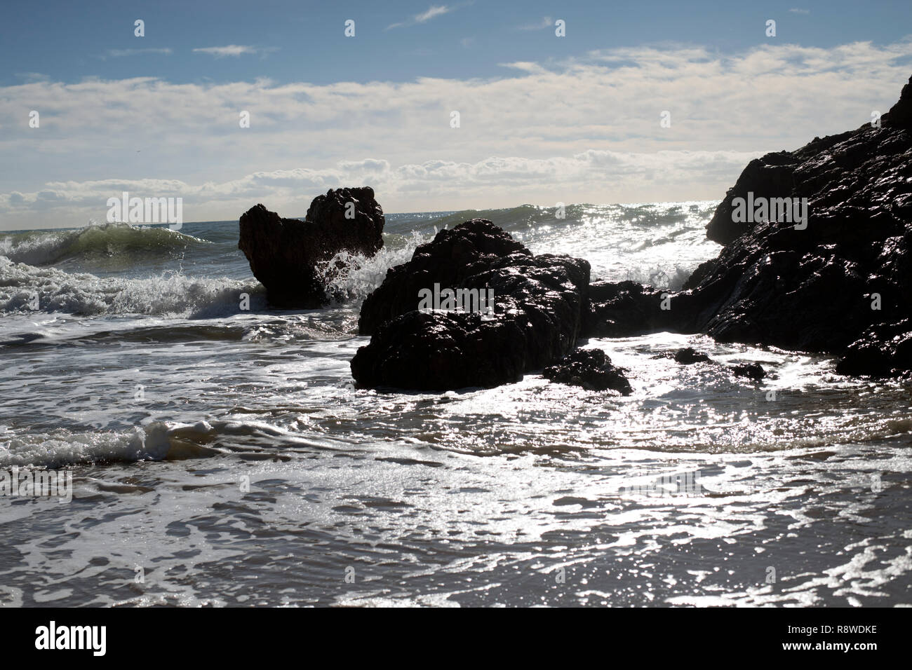Crashing waves shore hi-res stock photography and images - Alamy