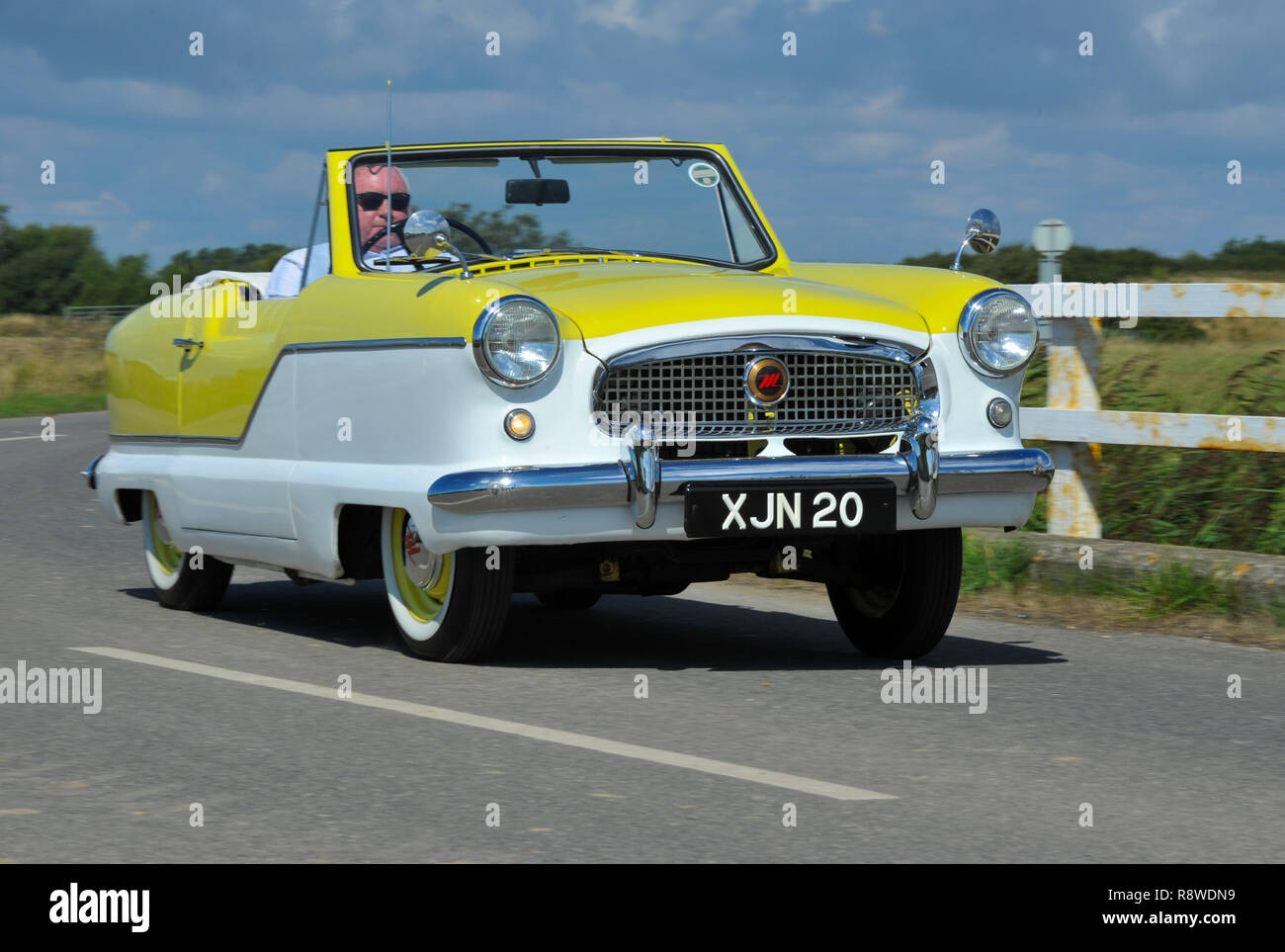 Austin/Nash Metropolitan (1953-1961) tiny Anglo American car Stock ...