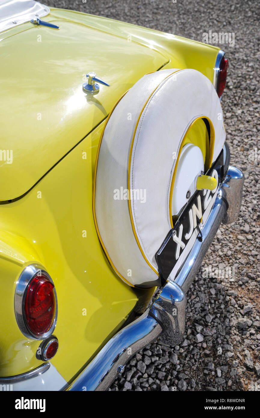 Austin/Nash Metropolitan (1953-1961) tiny Anglo American car Stock ...
