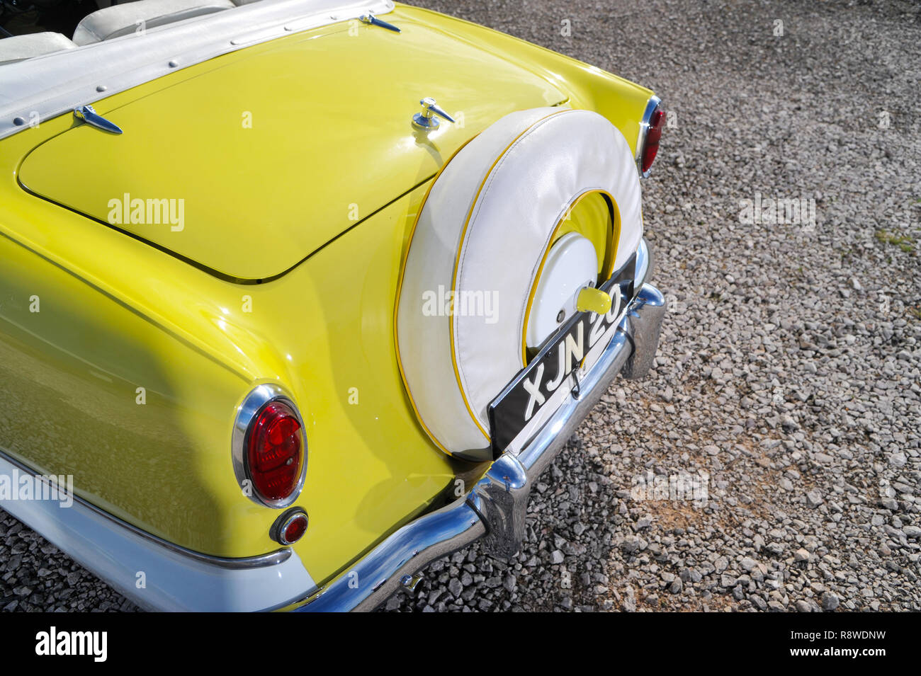Austin/Nash Metropolitan (1953-1961) tiny Anglo American car Stock ...