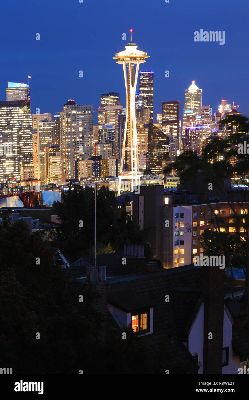 A Vertical Seattle, Washington skyline after dark Stock Photo - Alamy