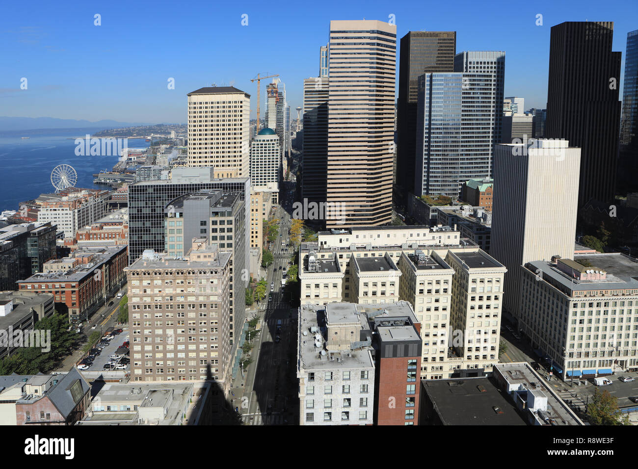 Downtown Seattle Skyscrapers High Resolution Stock Photography and ...