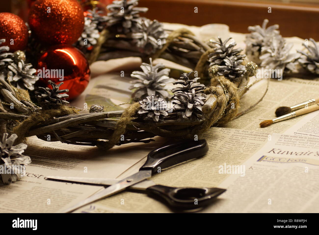 The process of making a Christmas wreath with his own hands. Advent ...