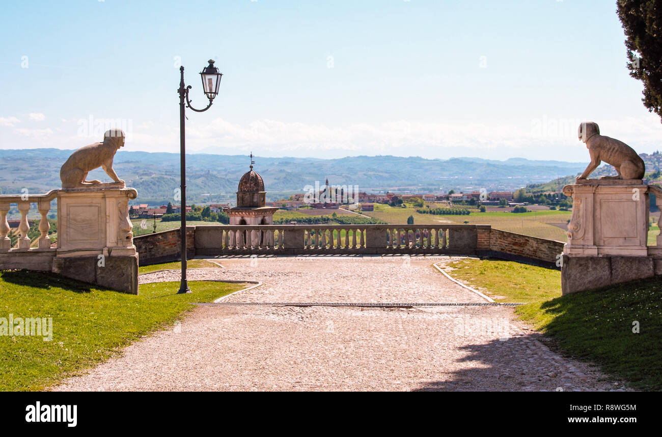 Govone castle hi-res stock photography and images - Alamy