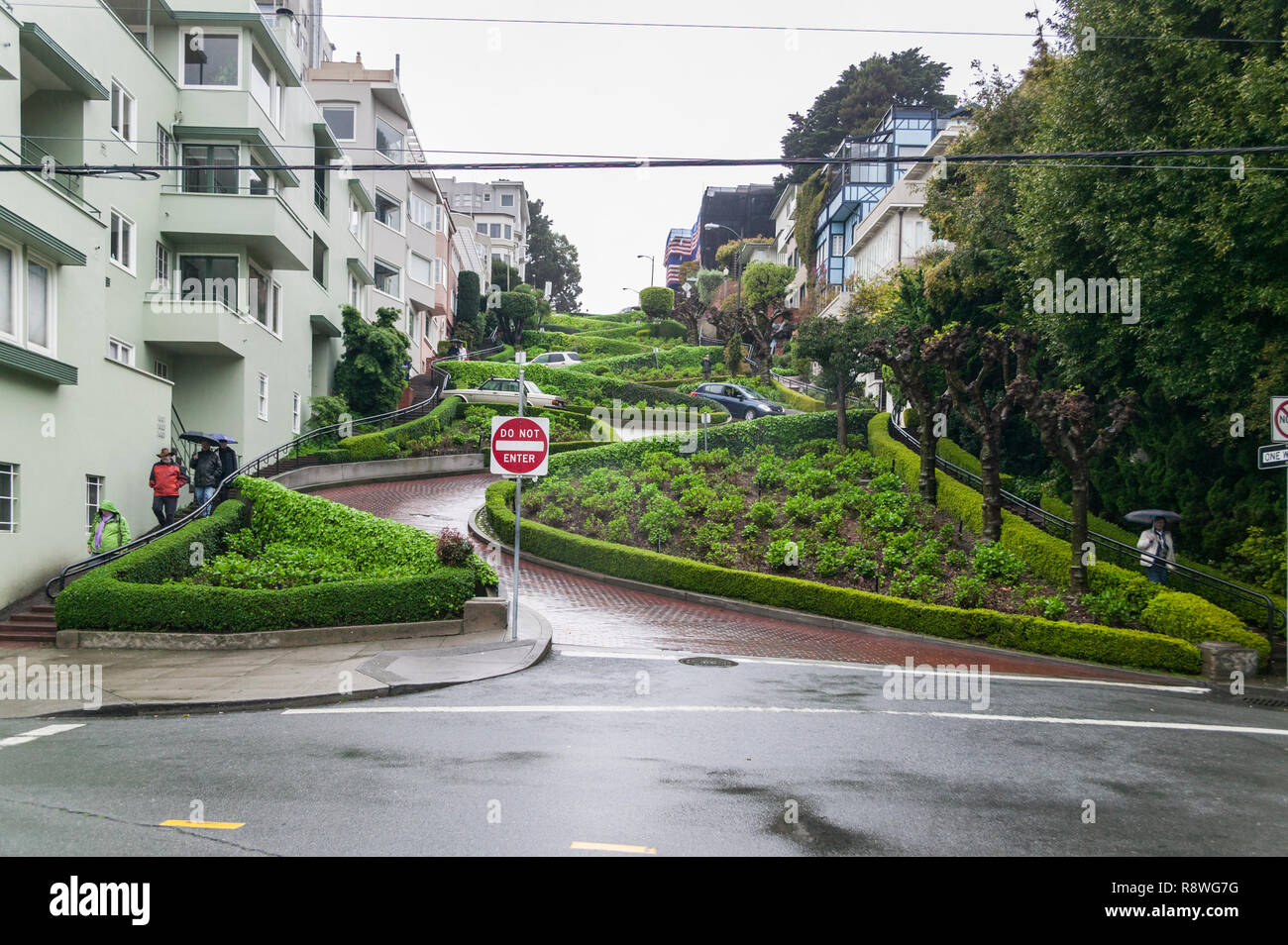 Bendy road hi-res stock photography and images - Alamy
