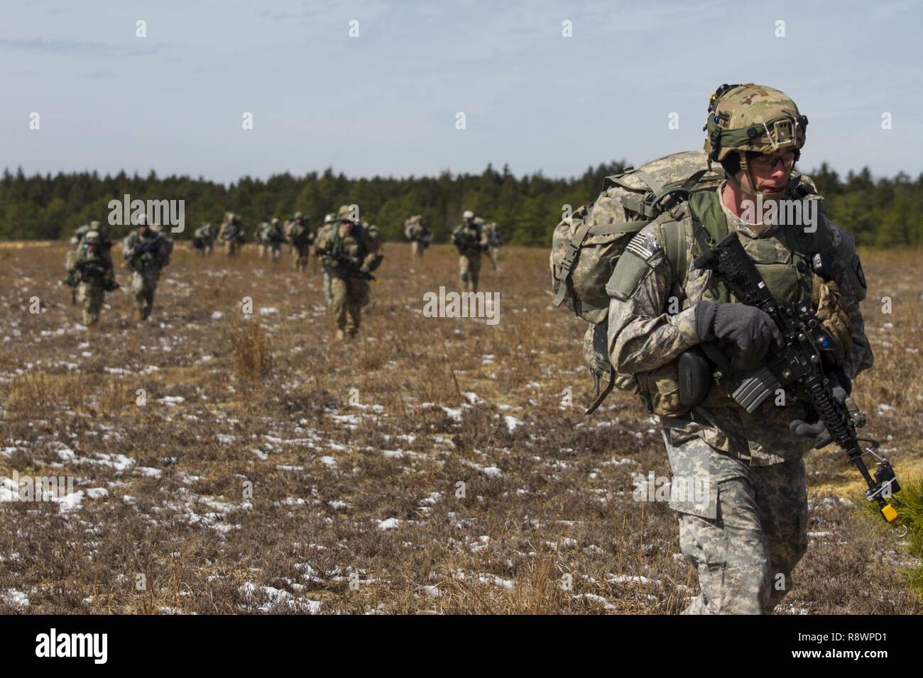 Army Soldiers assigned to the 101st Airborne Division (Air Assault ...