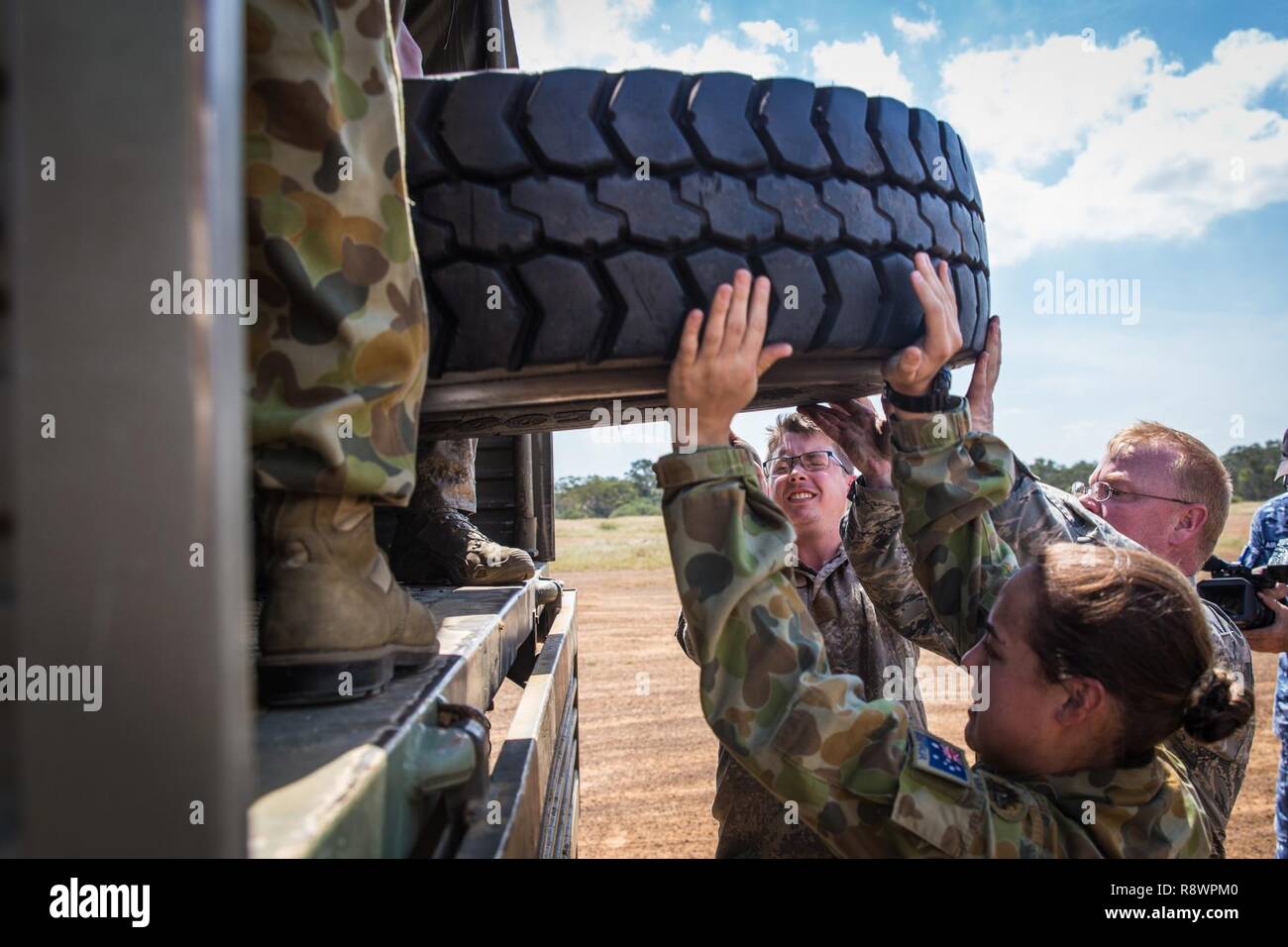Soldiers with the Australian and New Zealand Armies and Airmen with the ...