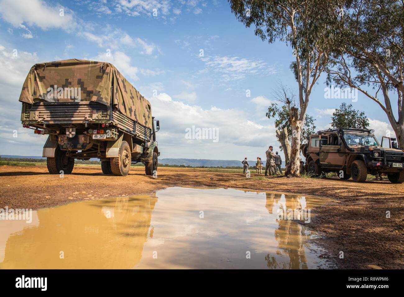 Soldiers with the Australian and New Zealand Armies and Airmen with the ...