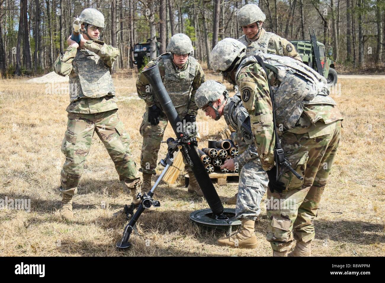 M252 mortar system hi-res stock photography and images - Alamy