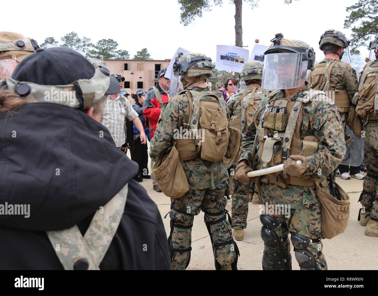 U.S. Marines with 2nd Air Naval Gunfire Liaison Company (ANGLICO ...