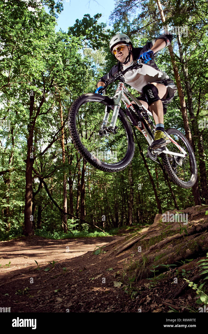 Cool man jumps bmx bike hi-res stock photography and images - Alamy