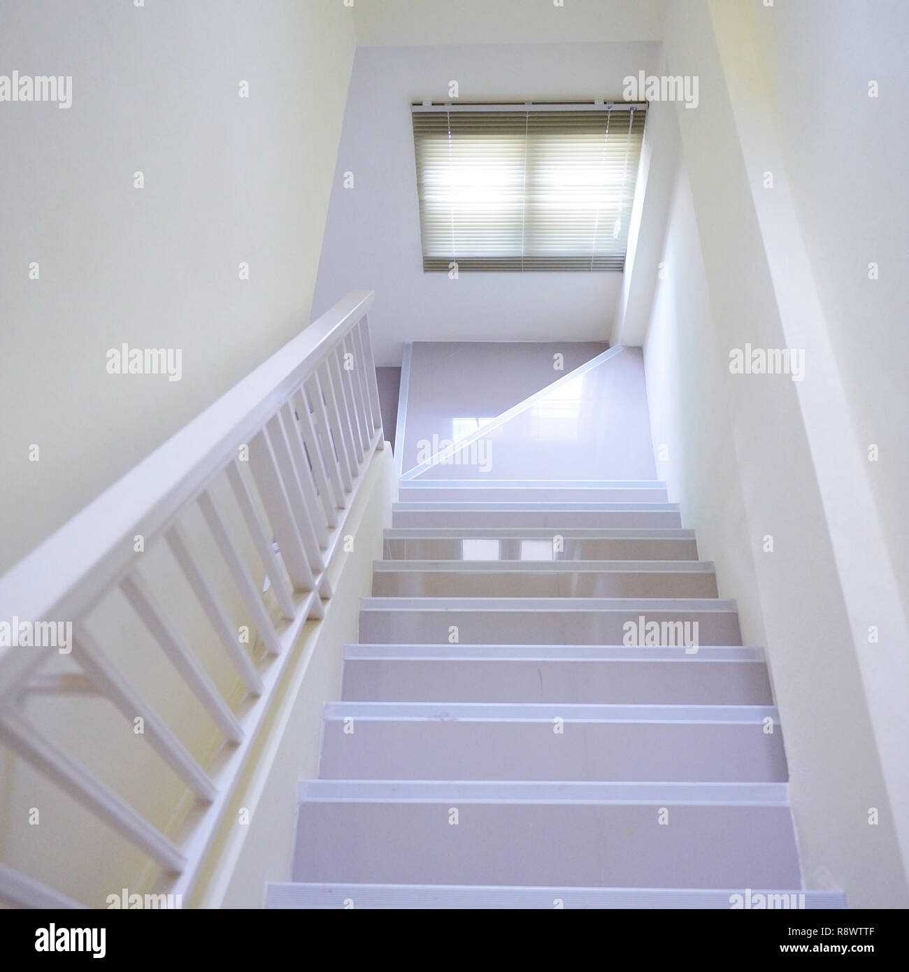 Top entrance hall staircase hi-res stock photography and images - Alamy