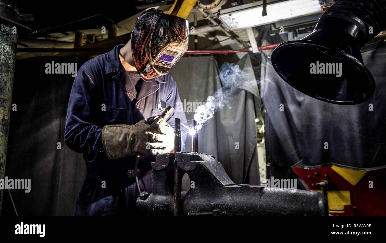 ATLANTIC OCEAN (March 17, 2017) Hull Technician Fireman Apprentice ...