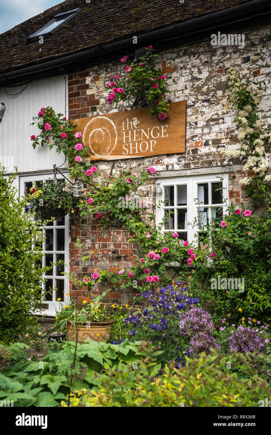 Building stone henge hi-res stock photography and images - Alamy