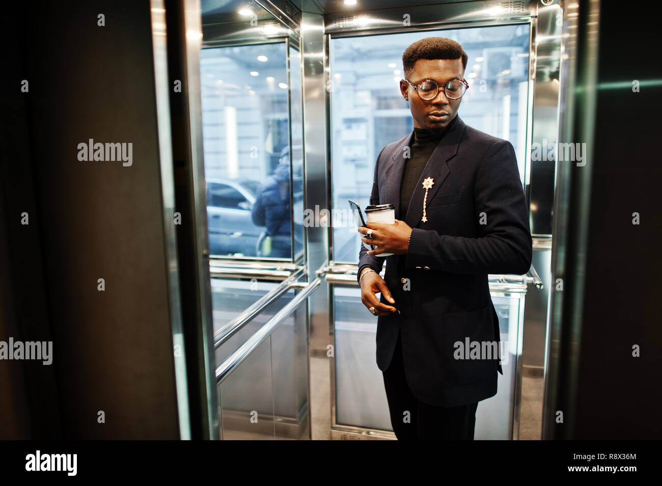 Hands button lift hi-res stock photography and images - Alamy