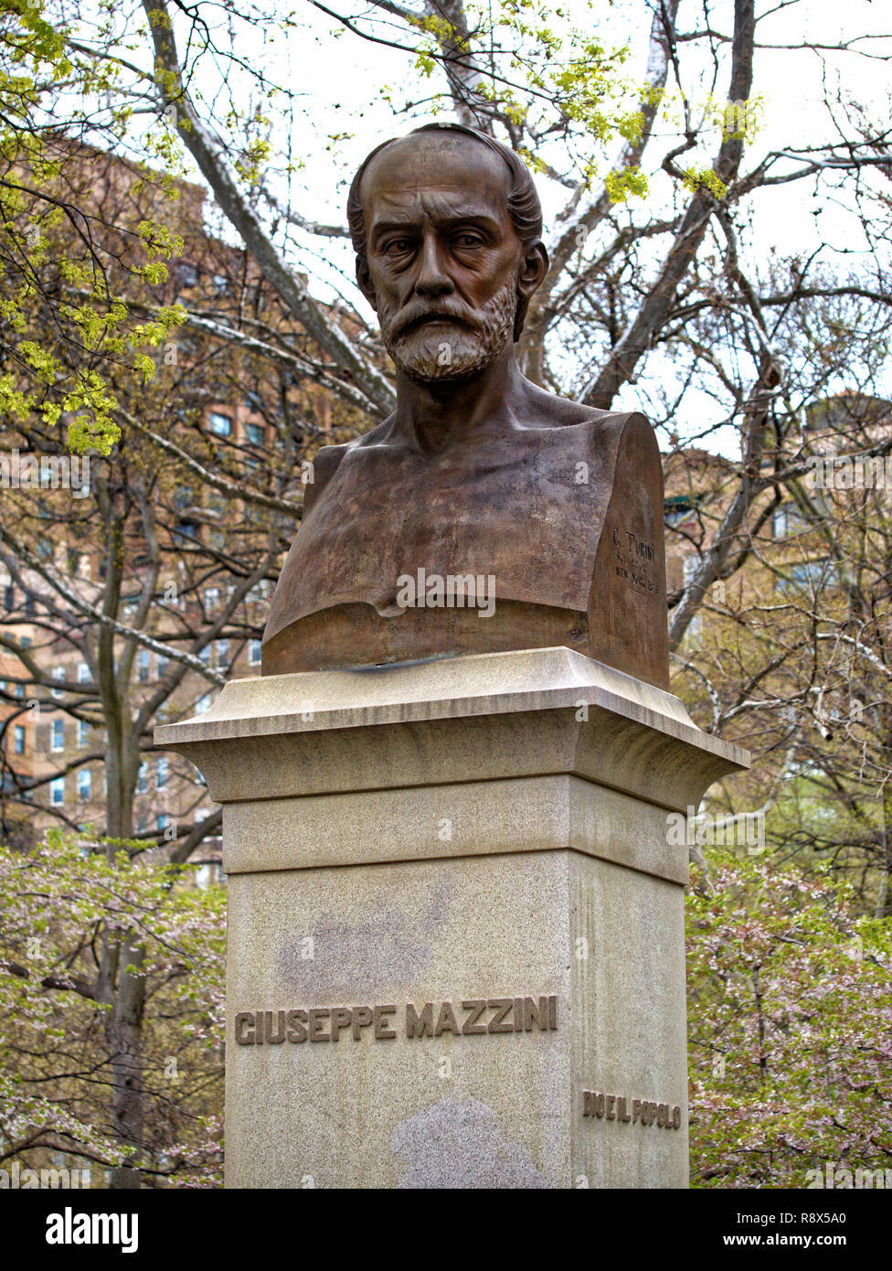 bronze portrait bust Italian patriot Giuseppe Mazzini Statue Central ...