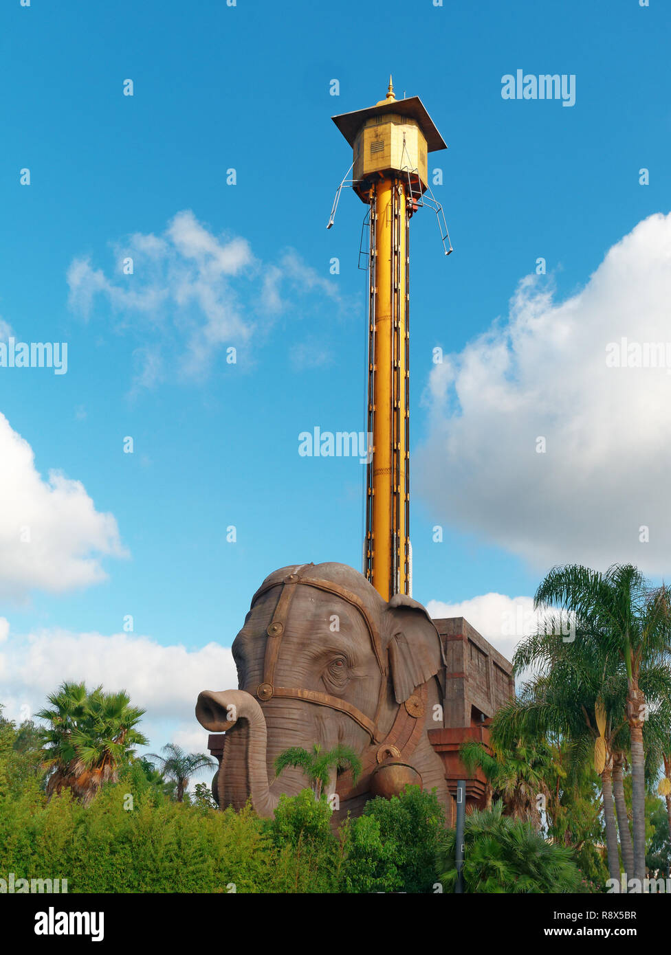 Freefall tower hi-res stock photography and images - Alamy