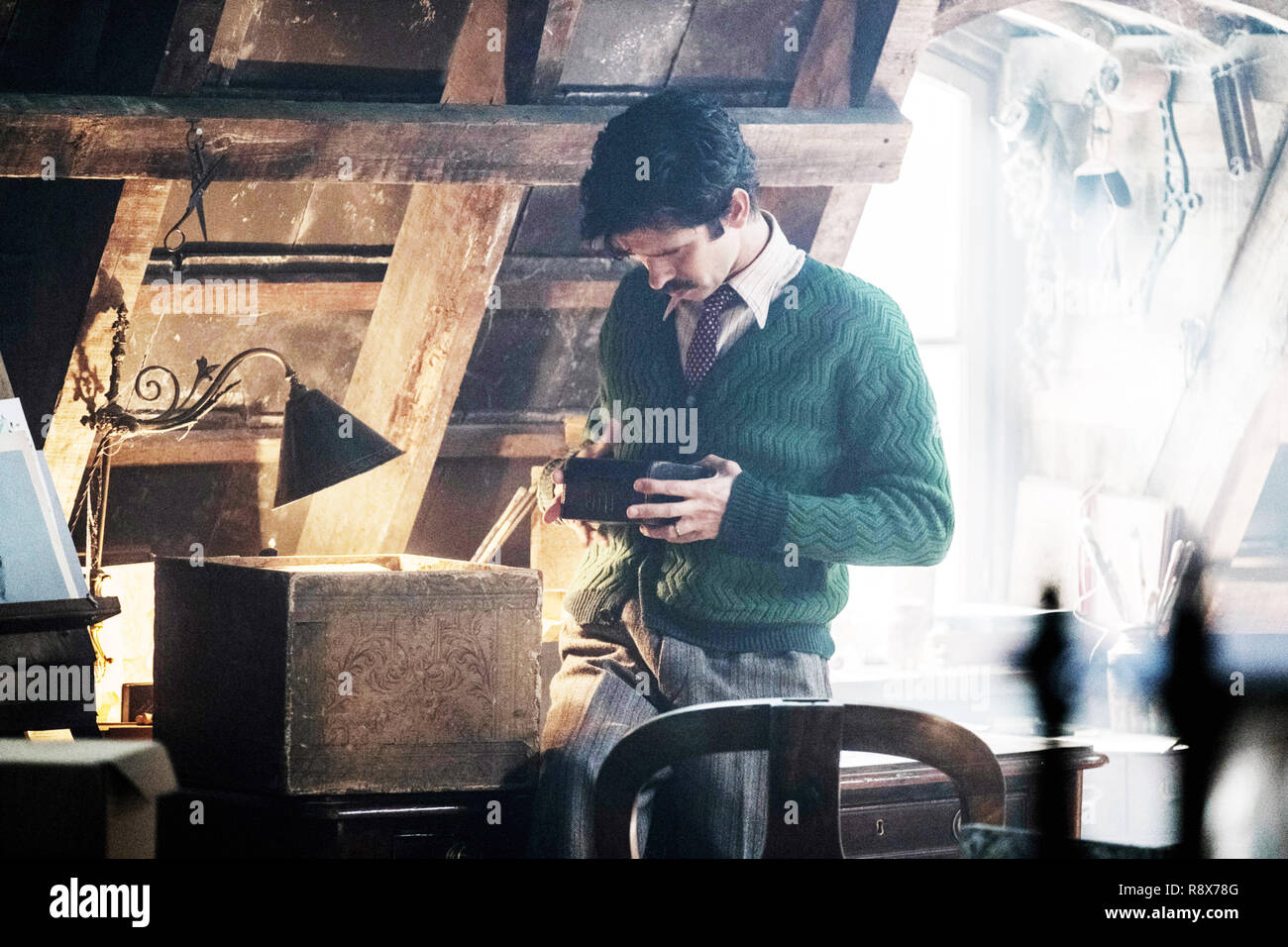 MARY POPPINS RETURNS, Ben Whishaw, 2018. ph: Jay Maidment / © Walt ...