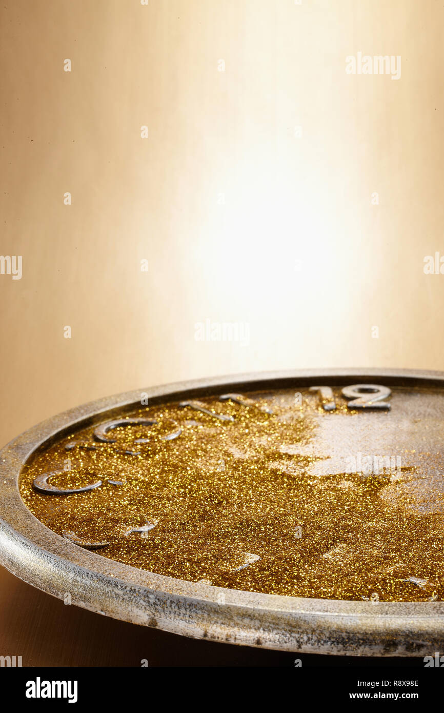 Dust clock hi-res stock photography and images - Alamy