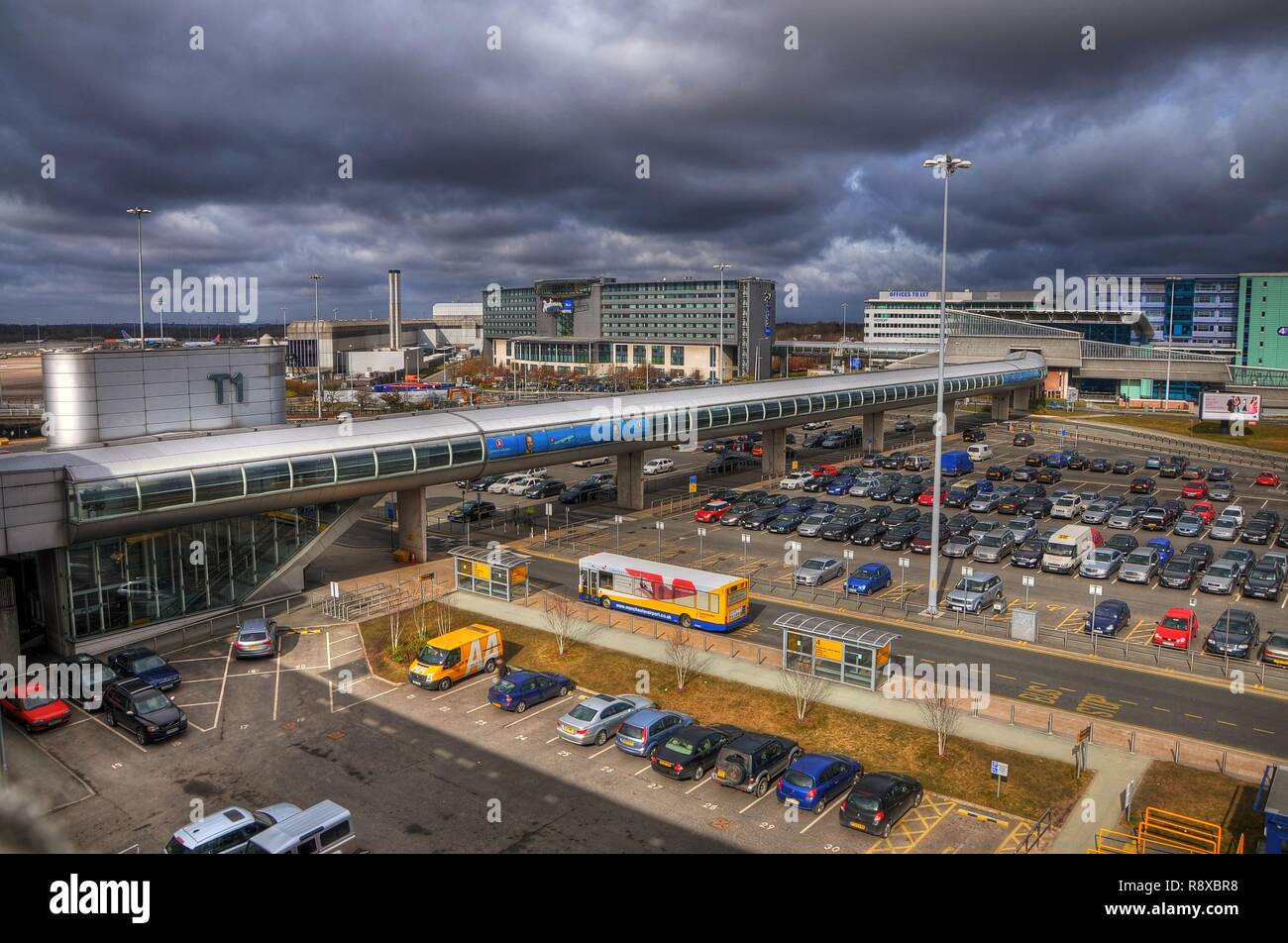 Aeroplane aircraft manchester ringway hi-res stock photography and ...