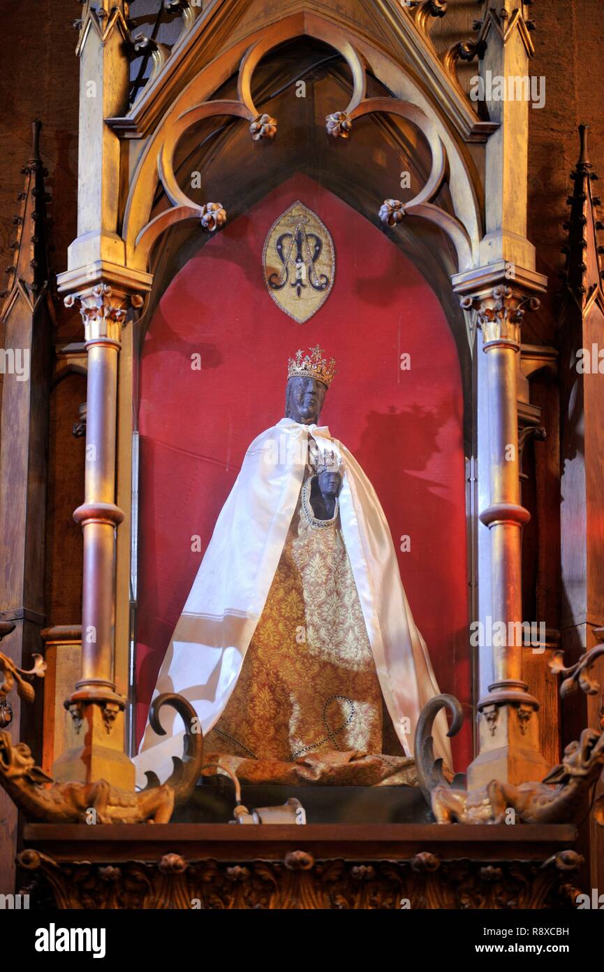 Black virgin of rocamadour hi-res stock photography and images - Alamy