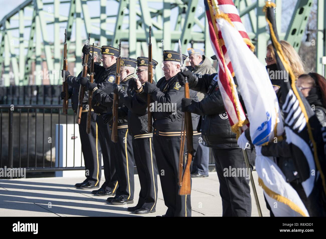 Members of American Legion Post 424 participate in a wreath laying ...