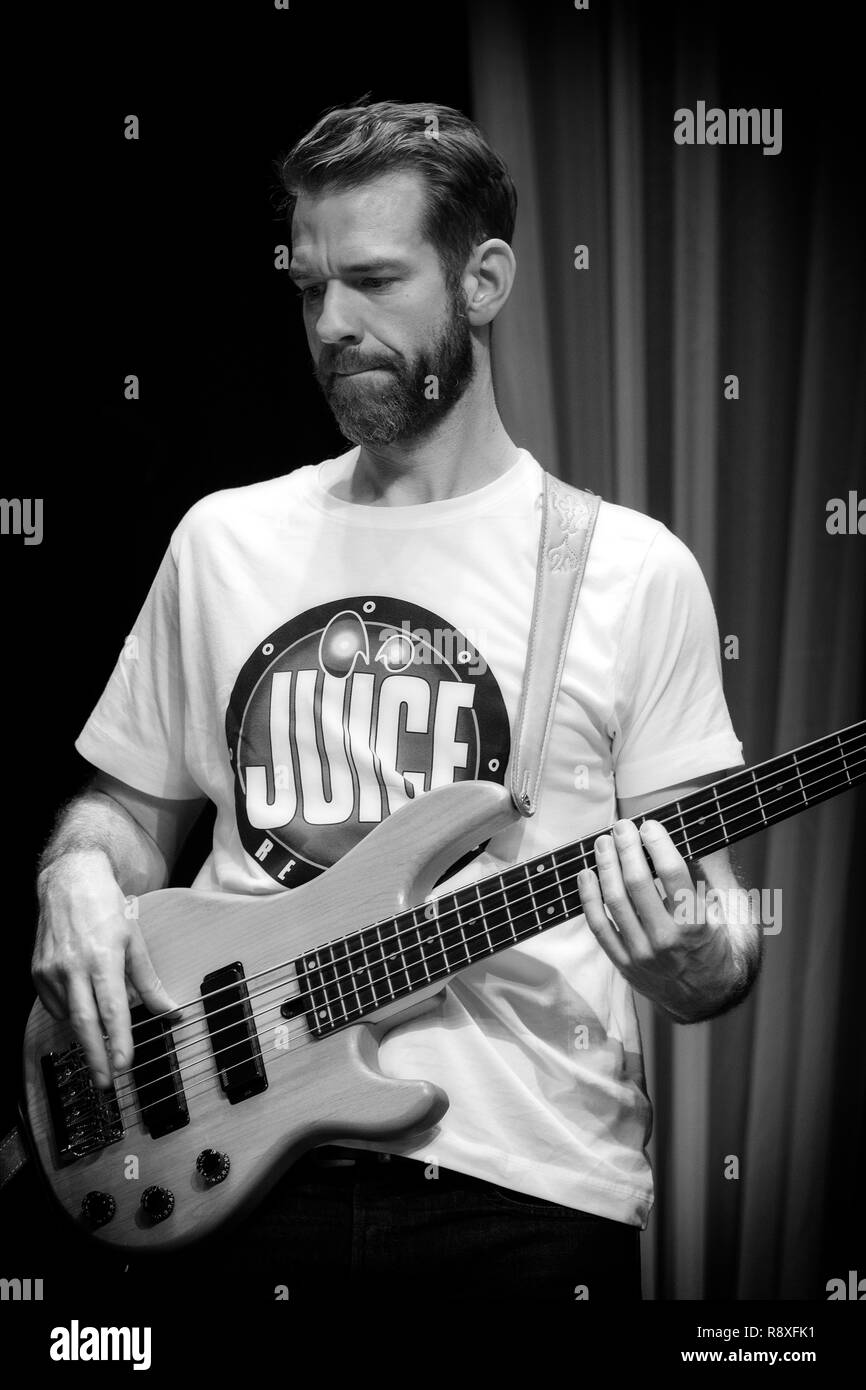 Masons music hi-res stock photography and images - Alamy