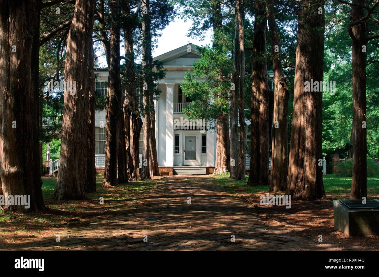 William faulkner home hi-res stock photography and images - Alamy